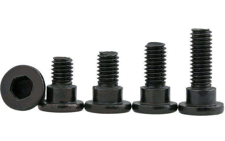 ASTM A108 Standard Alloy Steel Shoulder Screw Grade 12.9 With Right ...